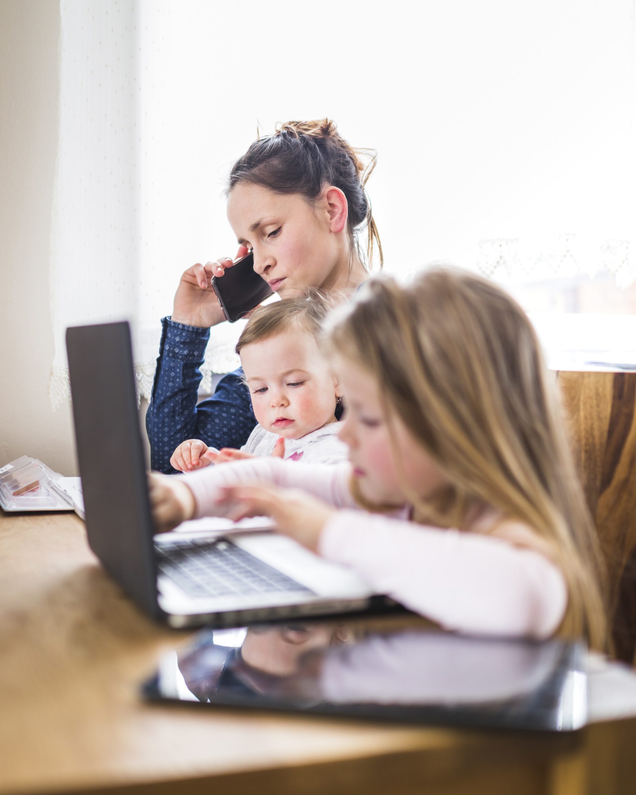 Comment concilier télétravail et école à la maison ? - Site officiel de ...